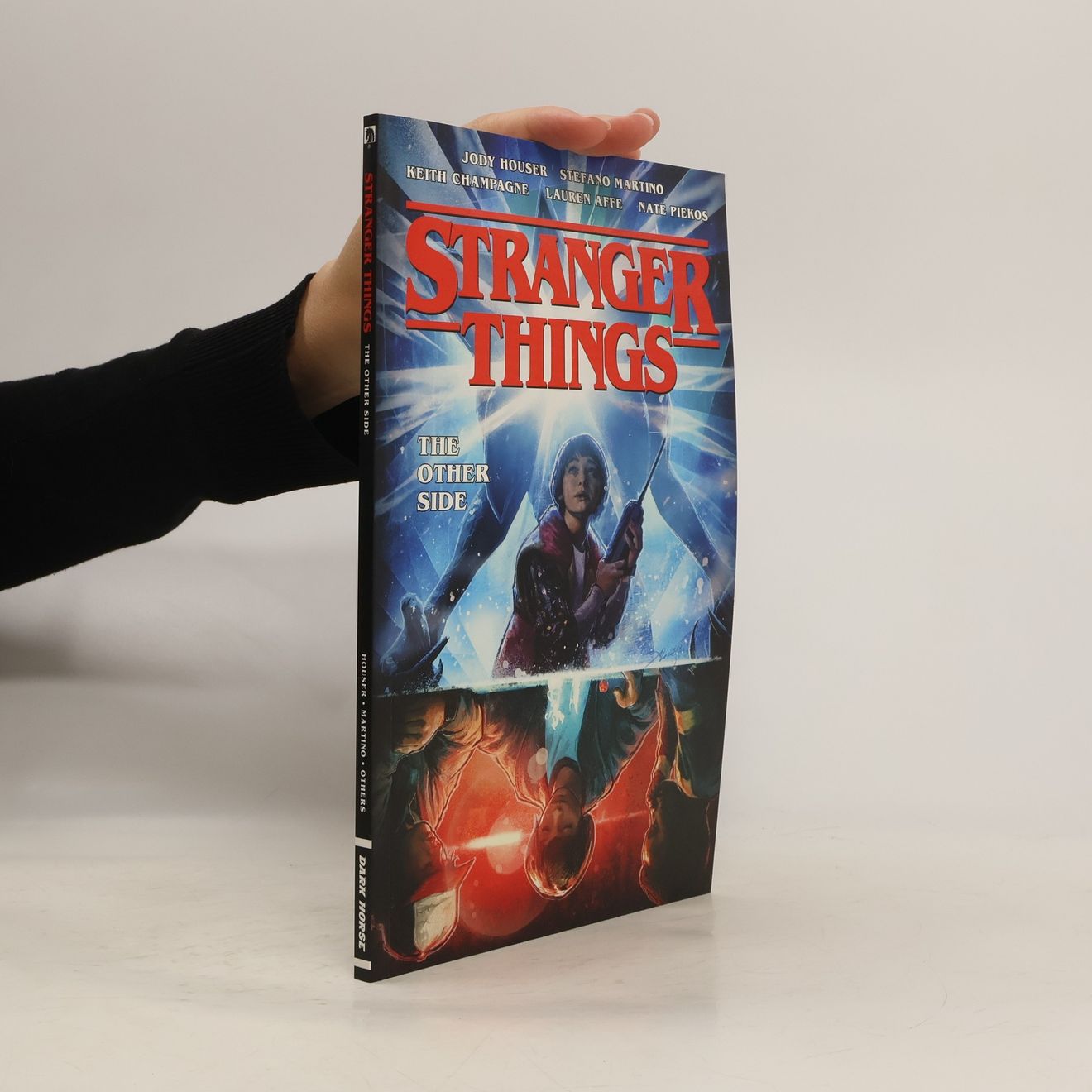 Stranger Things (comics) - bookbot.com