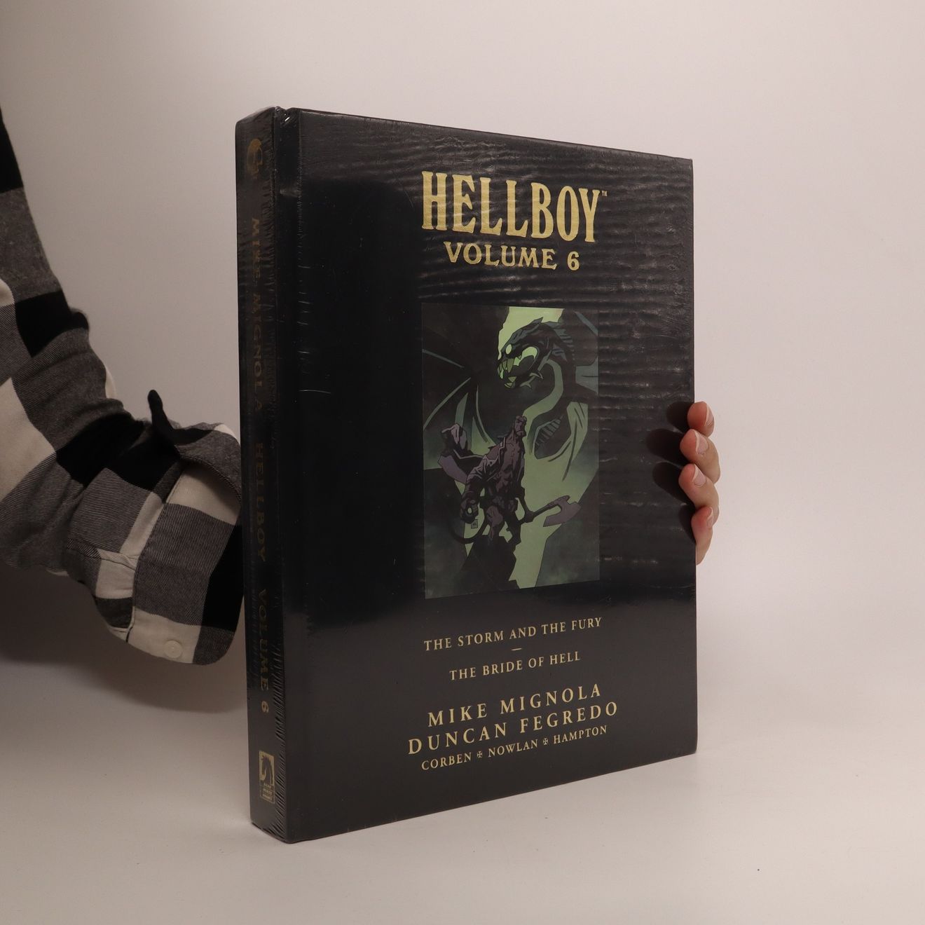 Hellboy - bookbot.sk