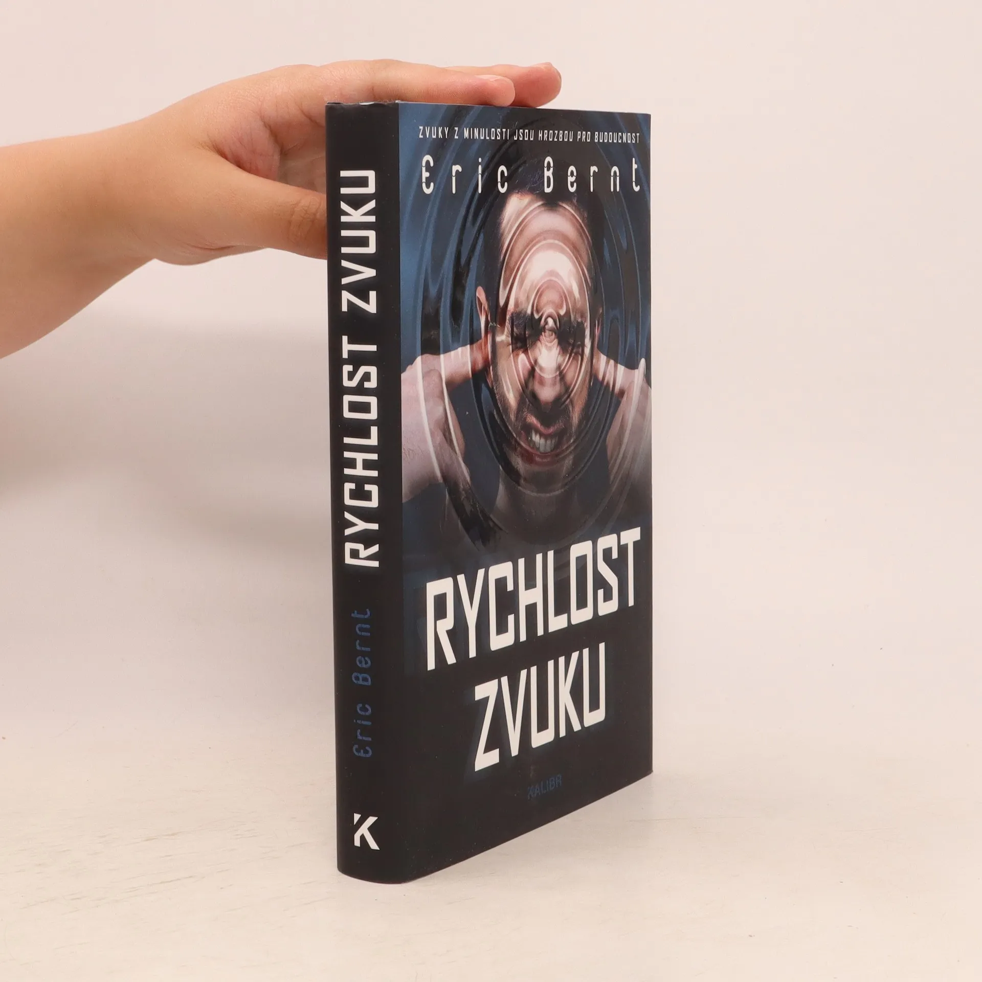 Rychlost zvuku - Eric Bernt - knihobot.cz