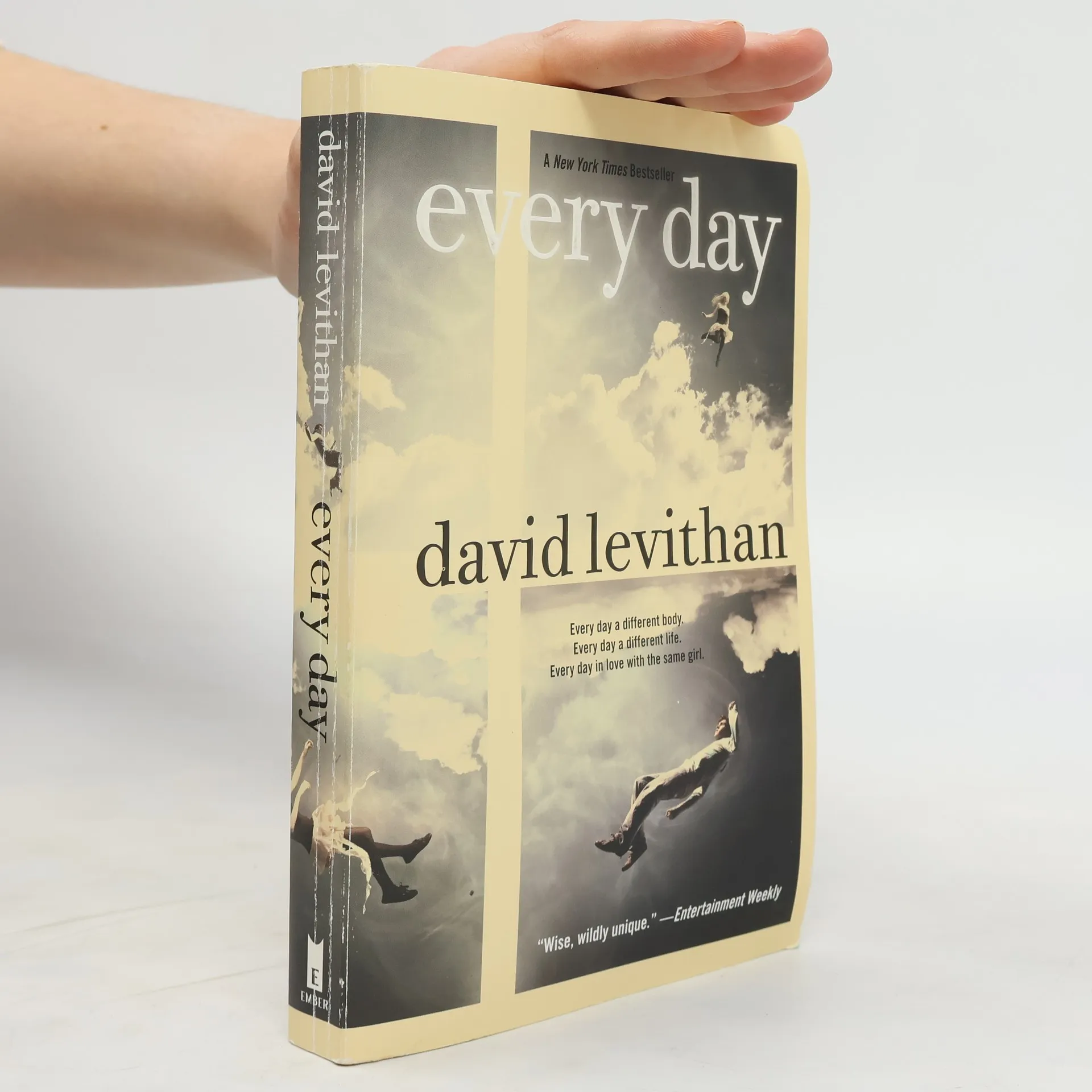Every day - David Levithan - knihobot.cz