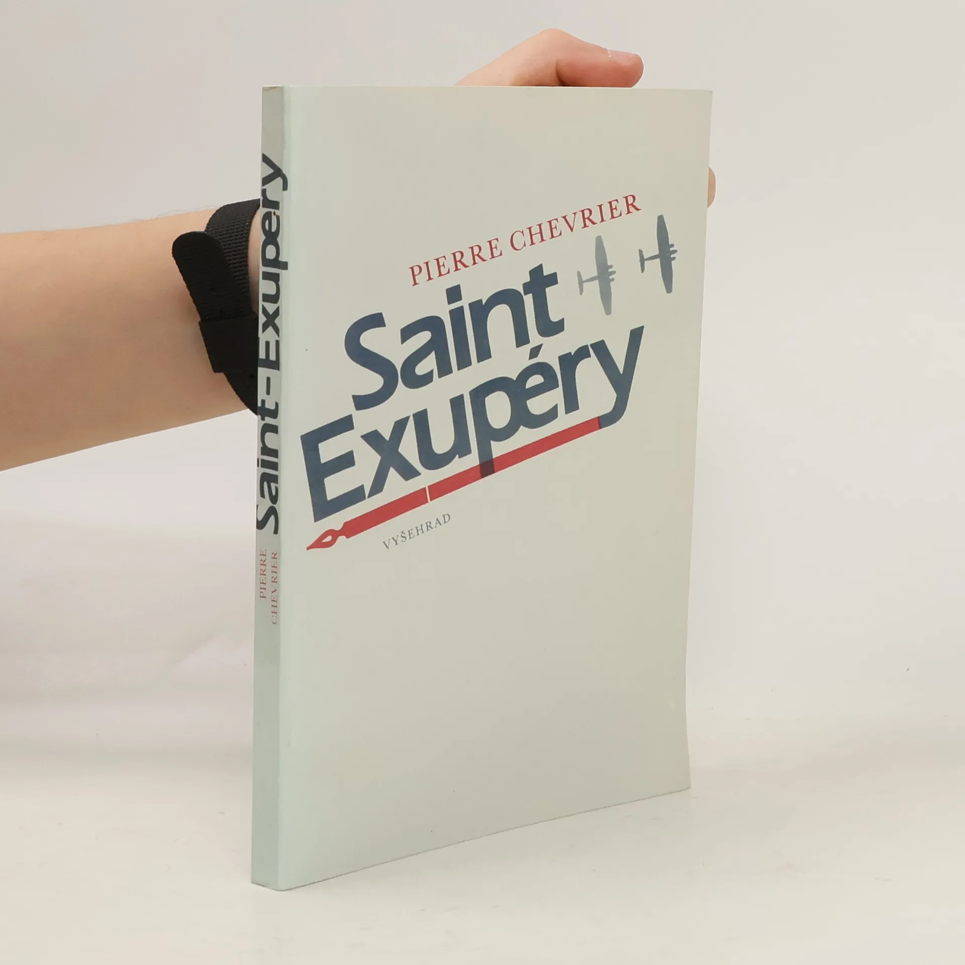 Saint Exupéry - Pierre Chevrier - knihobot.cz