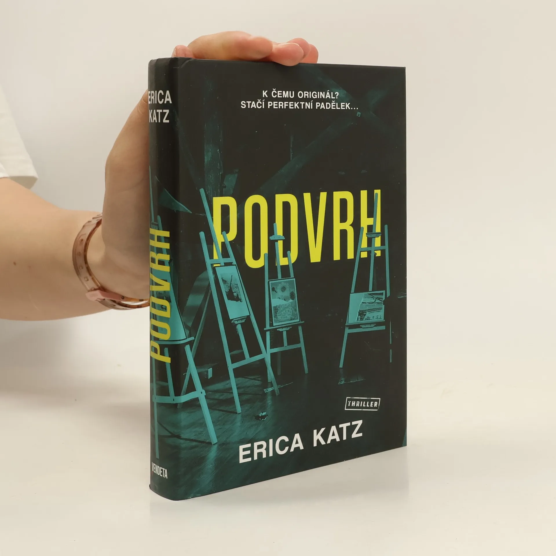 Podvrh - Erica Katz, Hana Sýkorová - knihobot.cz