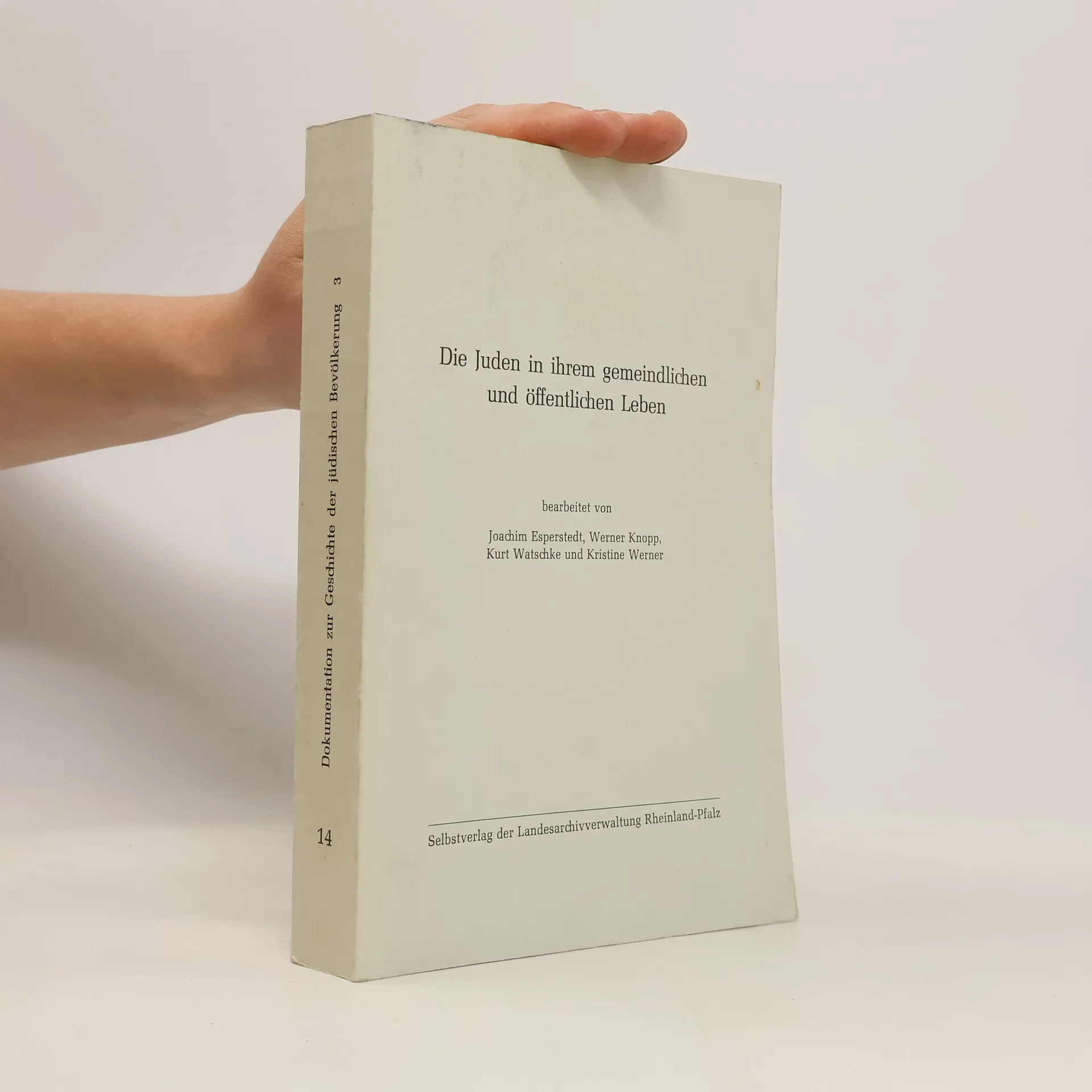 Die Juden in ihrem gemeindlichen und öffentlichen Leben - kolektiv - knihobot.cz