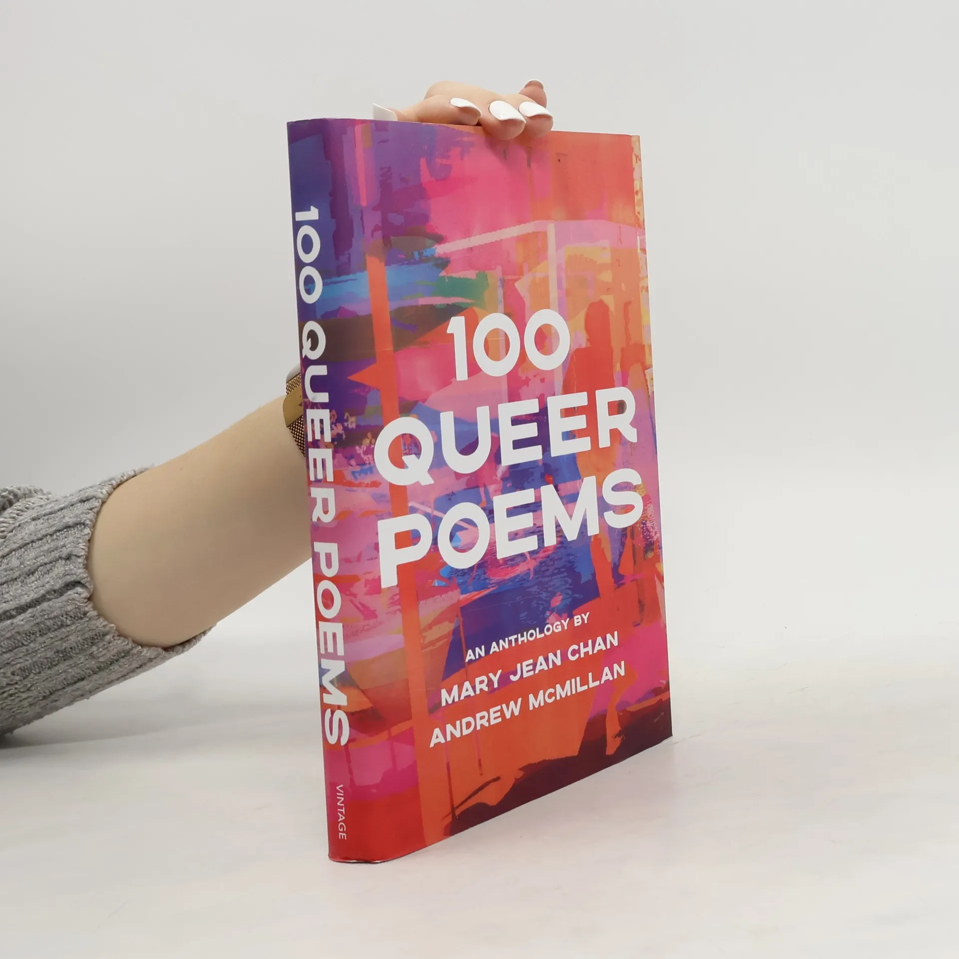 100 Queer Poems - Andrew McMillan, Mary Jean Chan - knihobot.cz